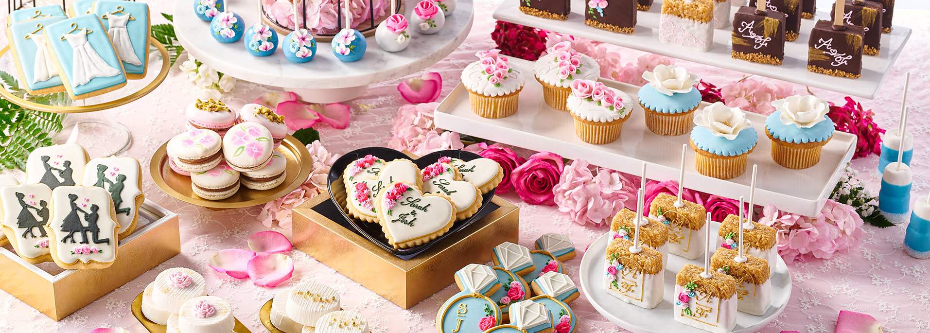 CustomCookies.com, leader of decorated cookies, sweets & treats